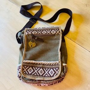 American Rag Bags | Messenger Bag | Poshmark